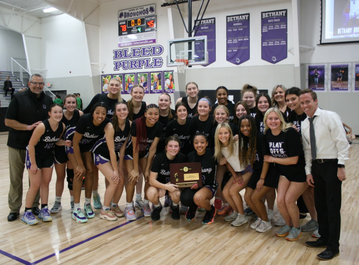 Lady Bronchos win regional, Donley hits 1,000-point mark – West Metro ...
